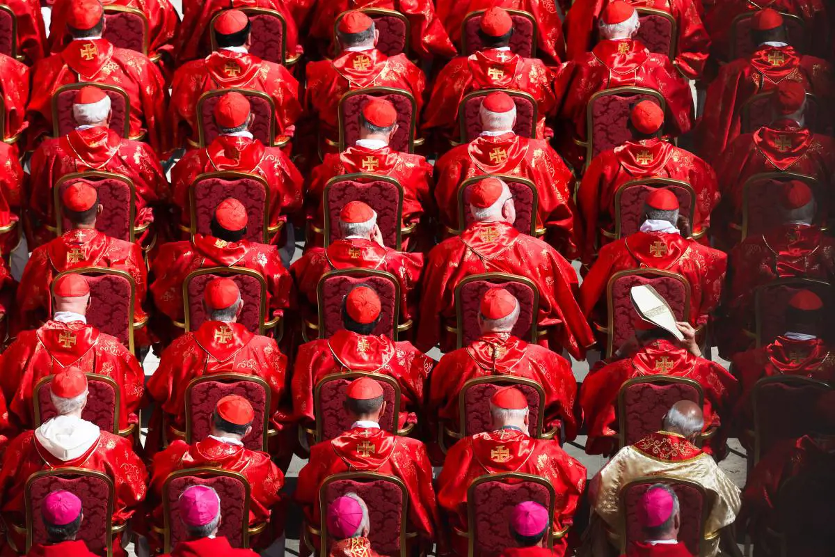 CONCLAVE: 'EXTRA OMNES', COME FUNZIONA L'ELEZIONE DEL PAPA - Vativision